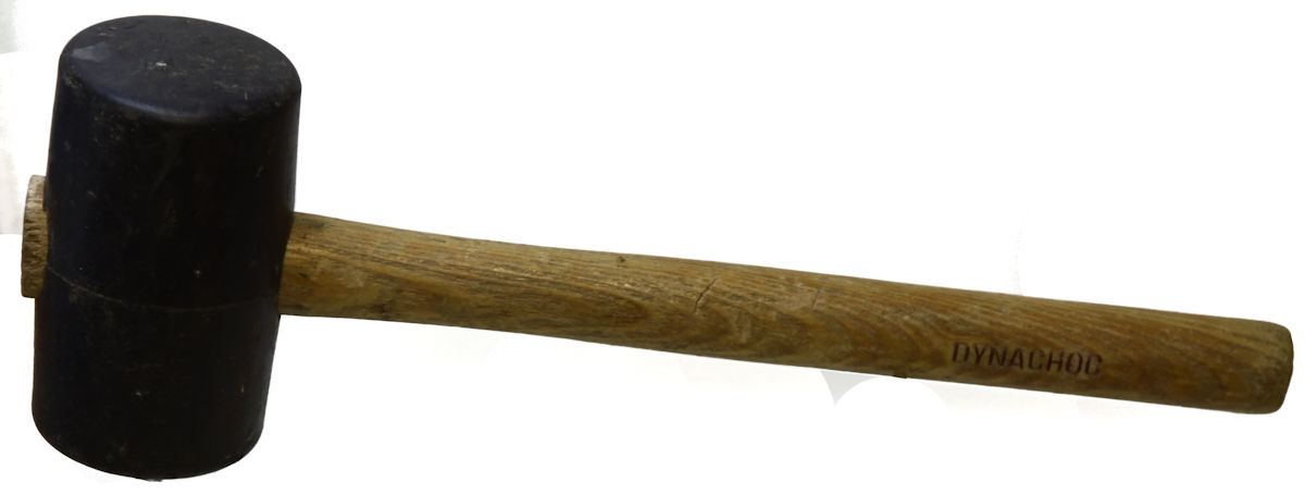 Maillet Dynachoc - Caoutchouc et bois – Aux Bons Enfants