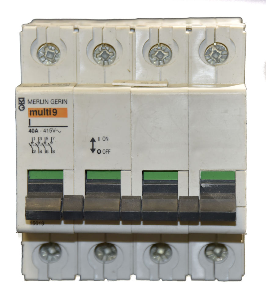 Interrupteur sectionneur - Merlin Gerin - Multi 9 - 40A - 15019 – Aux ...